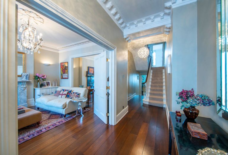 Luxurious Gloucester Avenue House In Primrose Hill London