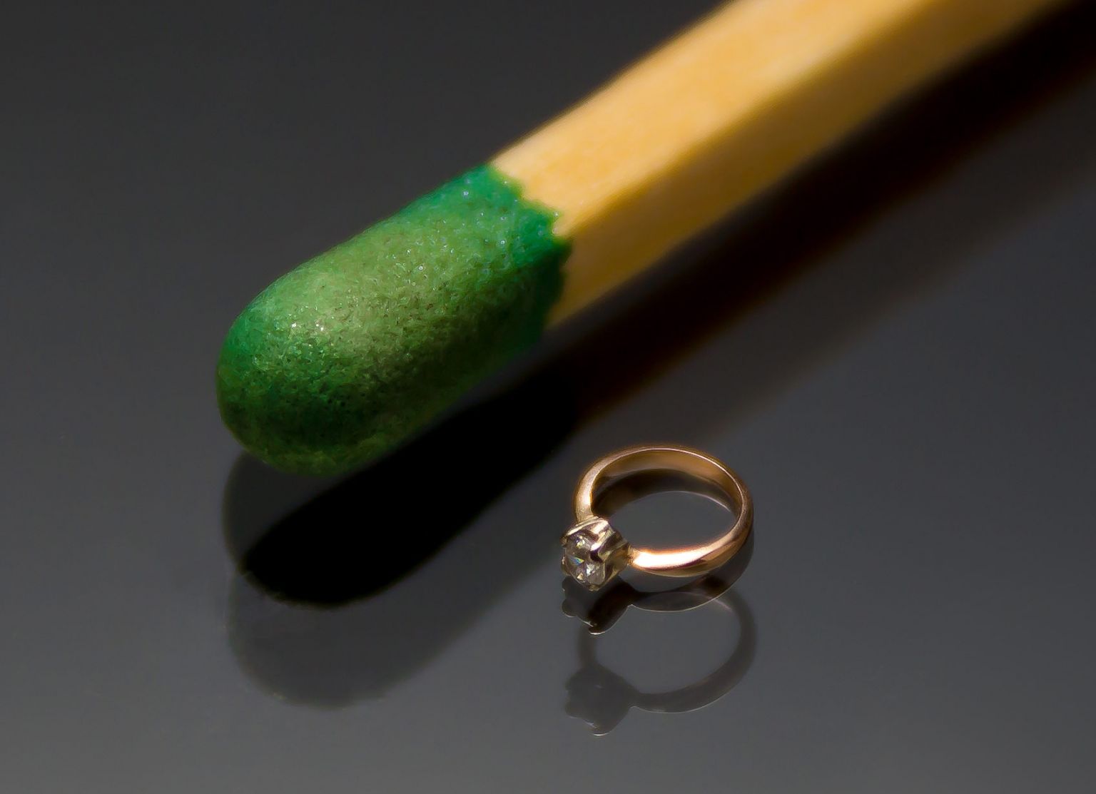 The Smallest Diamond Ring In The World By Vadim Kachan