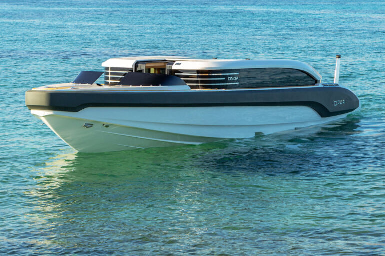 The Onda 321L Custom Limo Tender Elevates A Rather Staid Sector