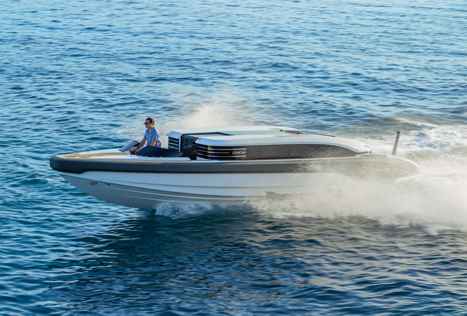 The Onda 321L Custom Limo Tender Elevates A Rather Staid Sector
