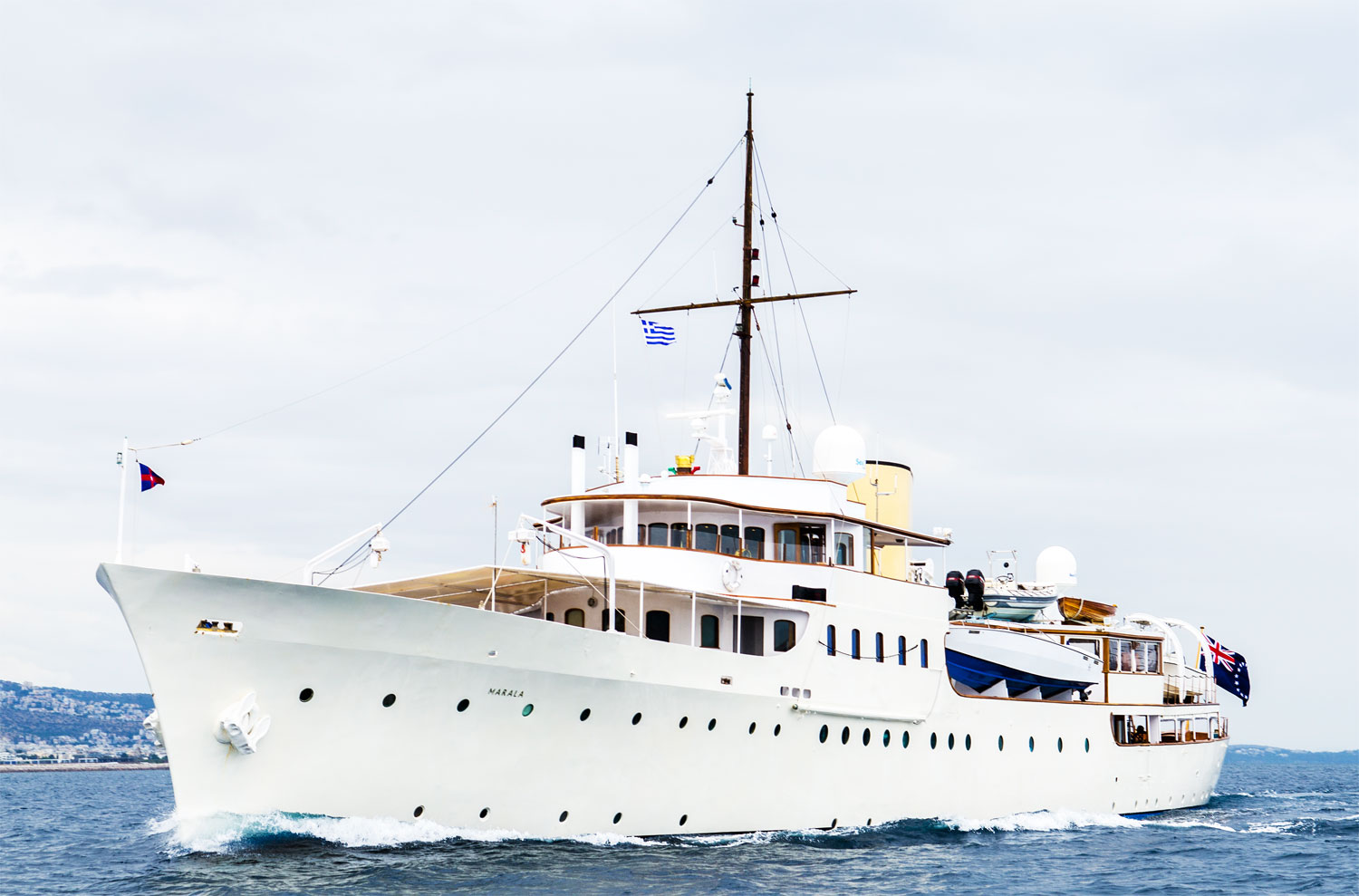 Luxurious Magazine Interview With Nathan Hutchins, Co-owner Of Muza Lab