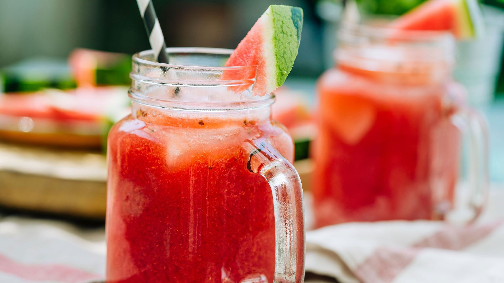 A Guide To Refreshing Botanical Drinks For Hotter Than Hot Days