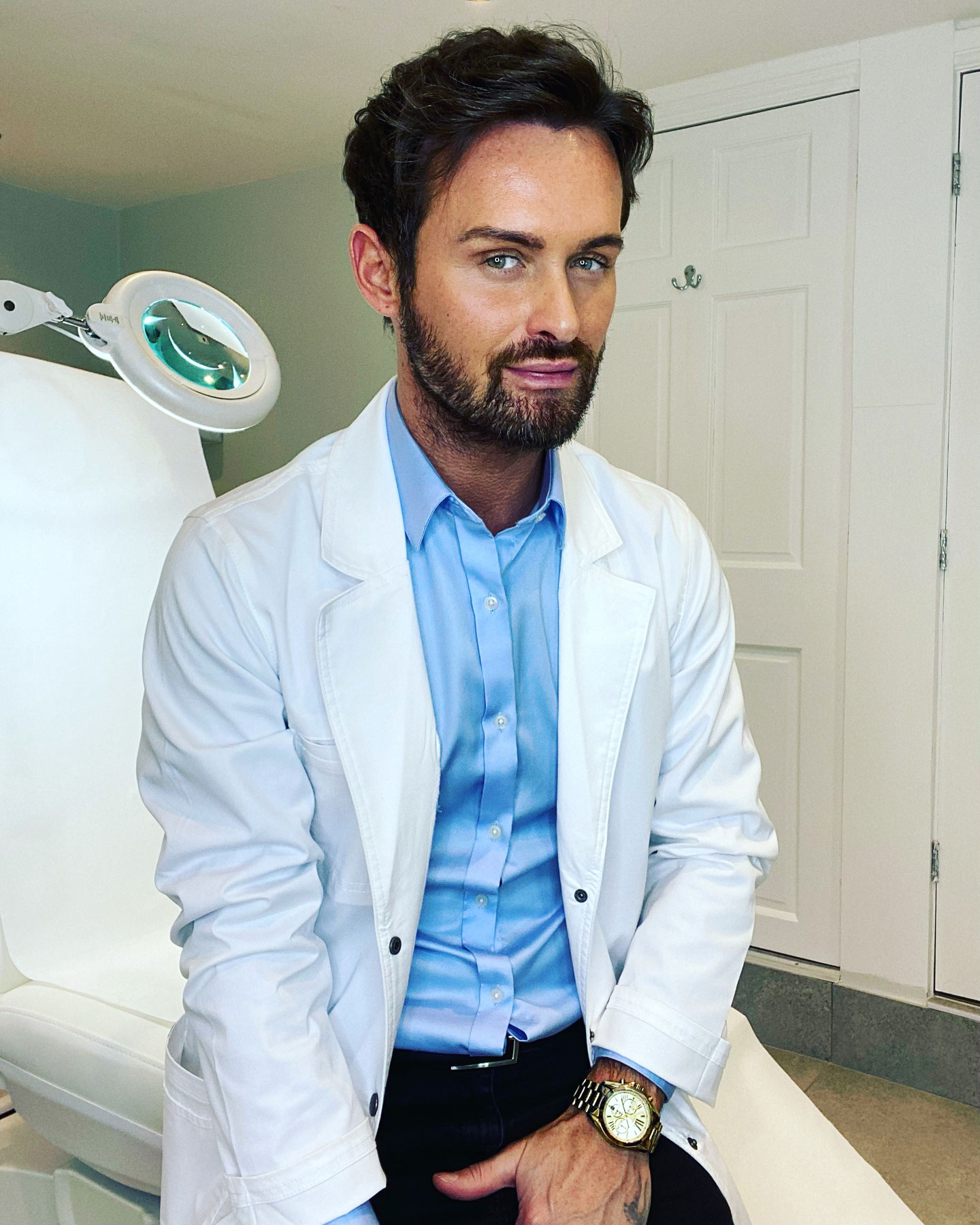 Can Micro-needling Help Turn Back Time? William Foley Enlightens Us