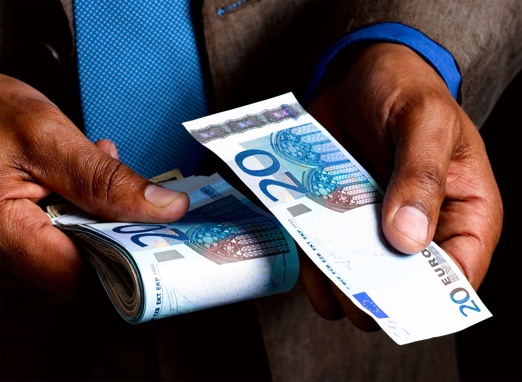 2022 Africa Wealth Report Shows ‘Big 5’ Holds 50%+ Of The Private Wealth