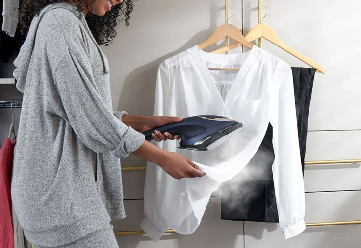 Russell Hobbs Steam Genie 2-in-1 Handheld Steamer Ticks All The Boxes