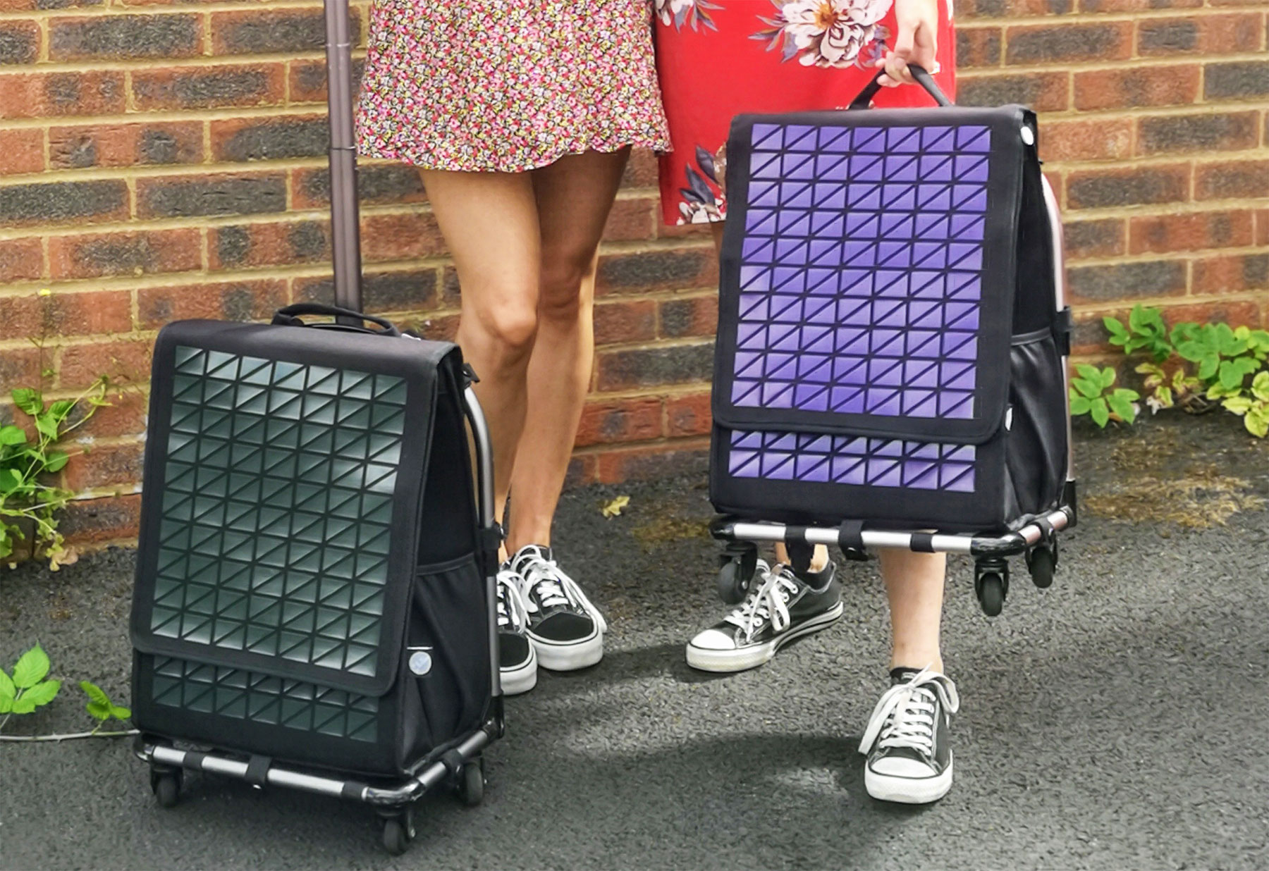 Farino's The Getaway, The Stylish New Top-Loading Carrier For Work & Travel