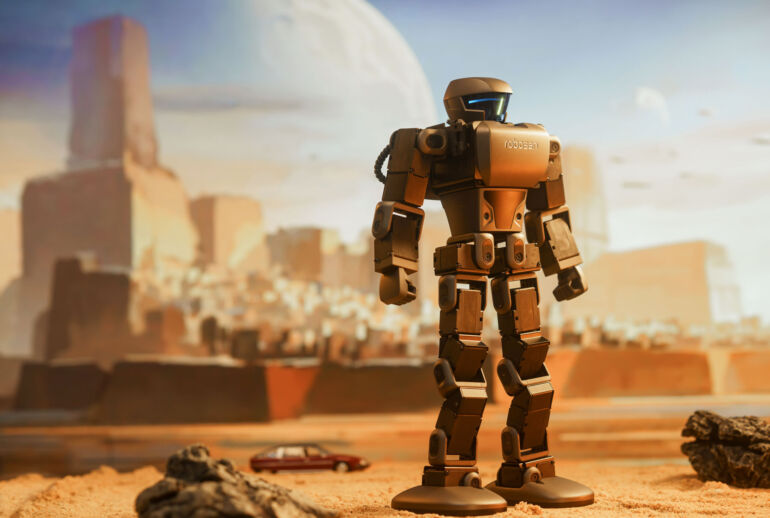 The Robosen K1 PRO Interstellar Scout Brings Learning And Fun Into The Home