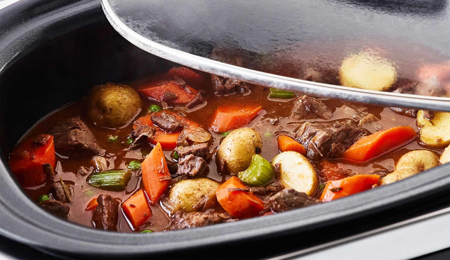 The New GreenPan PFAS-Free Slow Cooker Is A Low & Slow Money Saving Asset
