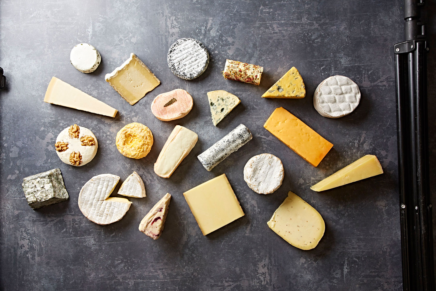 An Expert's Guide To Pairing Premium Artisan Cheeses With Beers And Ciders