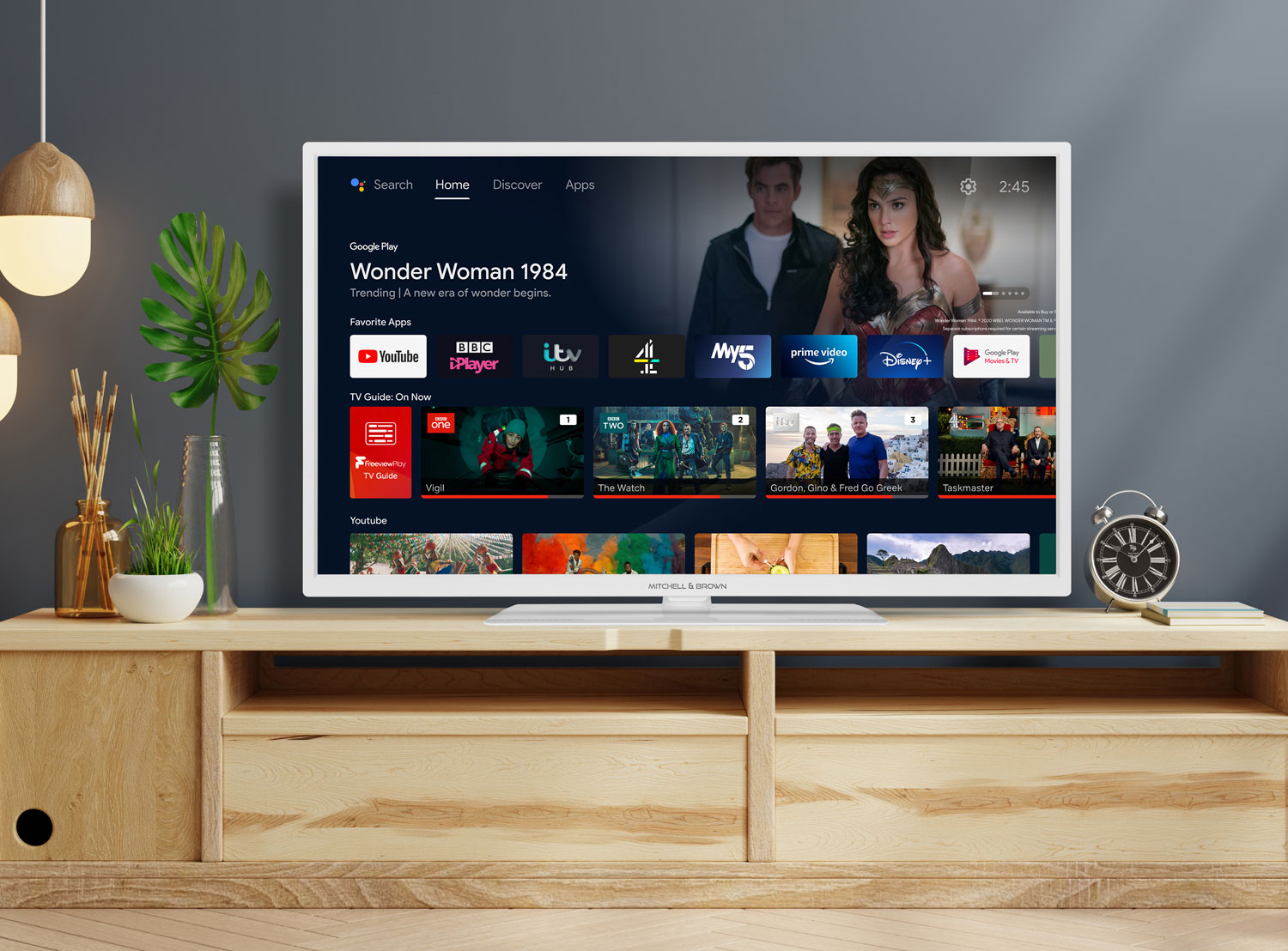 A TV Industry Expert Reveals The Best Way To Clean A TV Without Damaging It