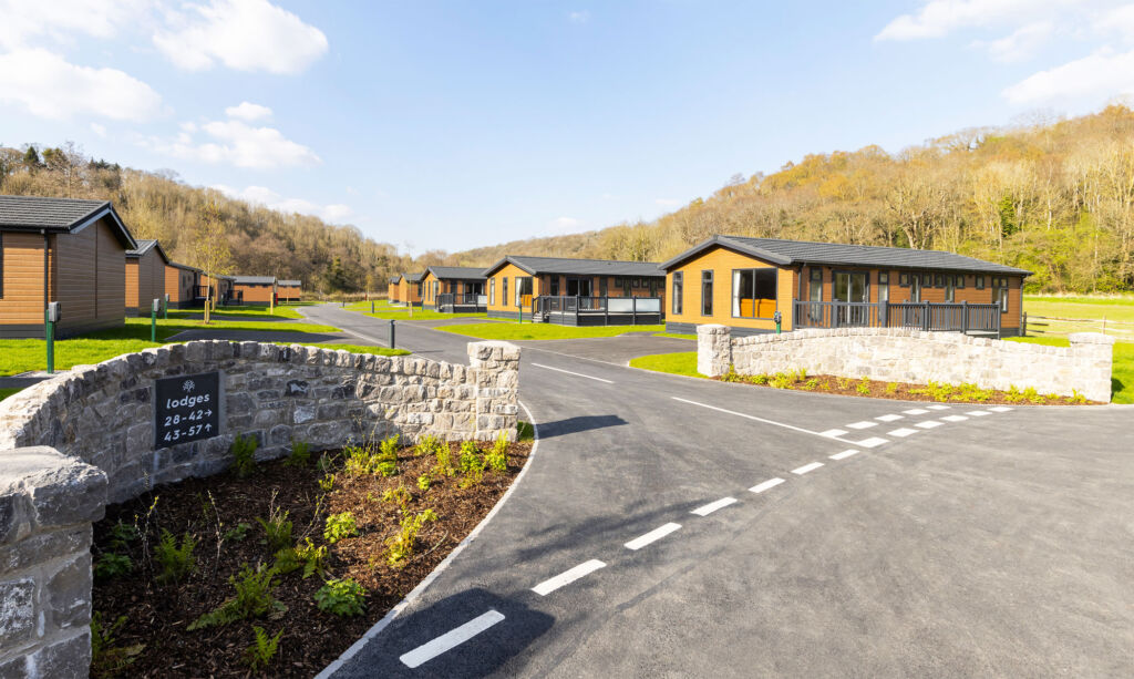 Serenity & Natural Beauty At Darwin Escapes Blenheim Palace Lodge Retreat