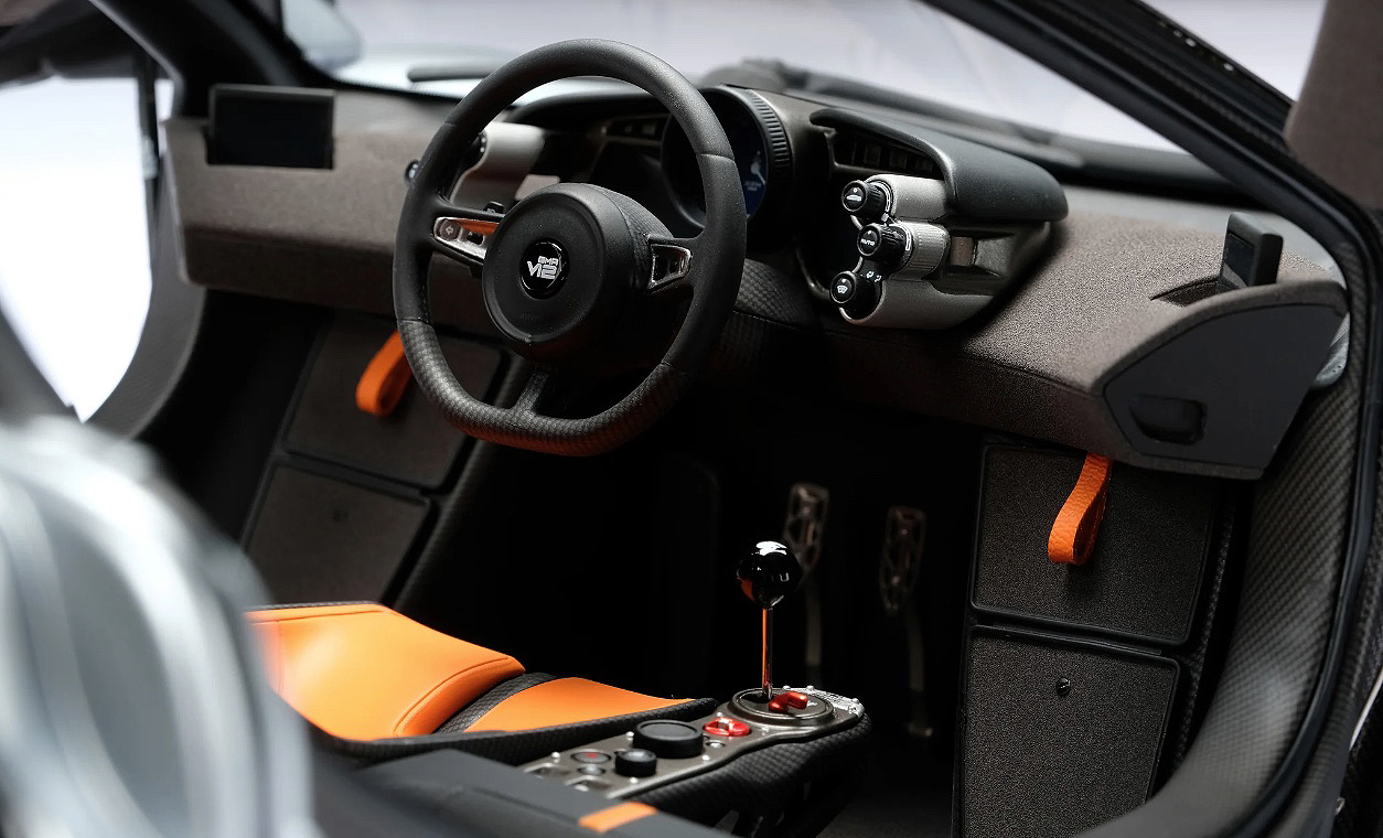 Amalgam Unveils 1:8 Scale Model Of Gordon Murray Automotive's T.50