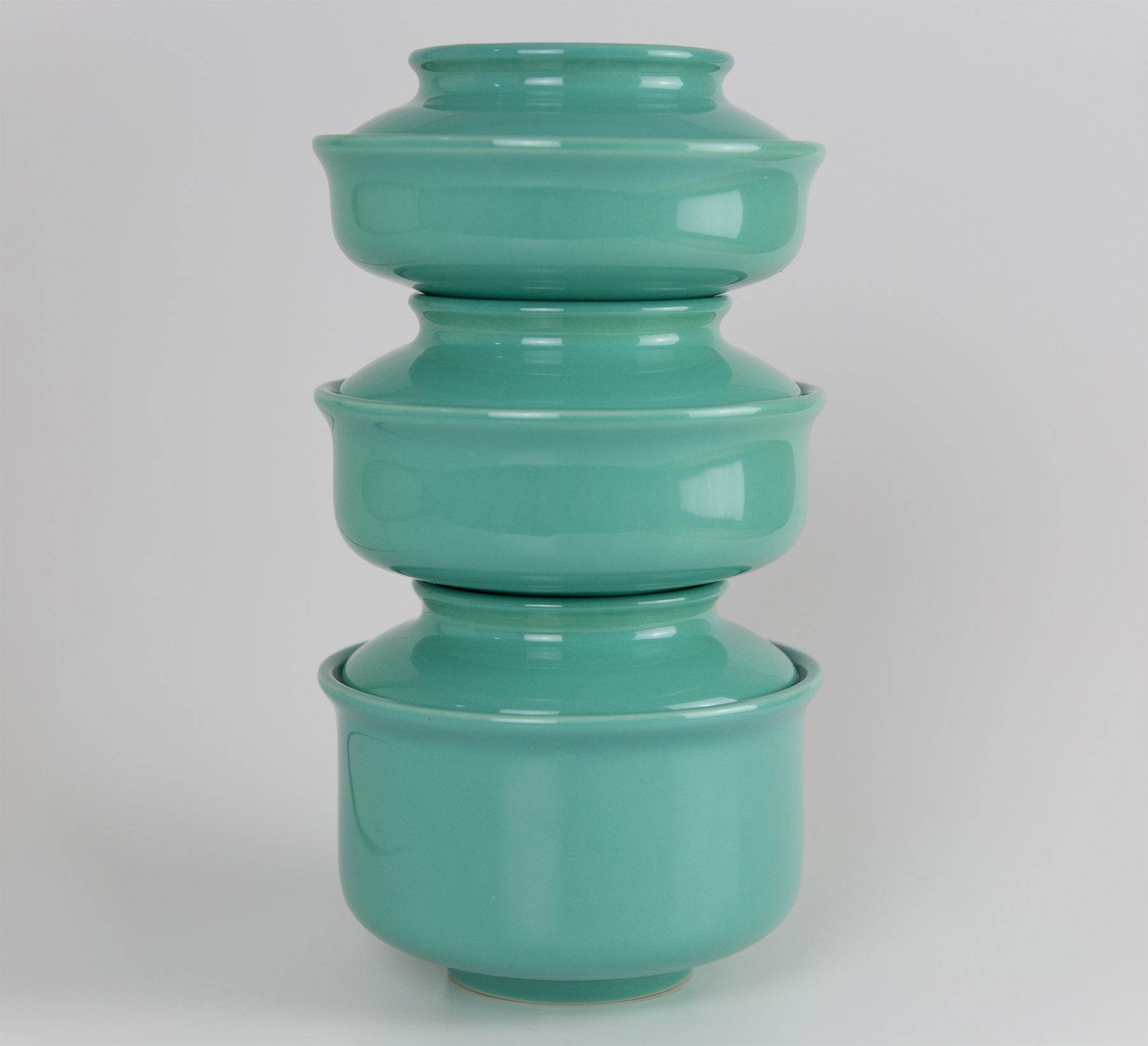 Hokan Adds New Sea Green, Stackable, Stylish And Sustainable Stoneware ...
