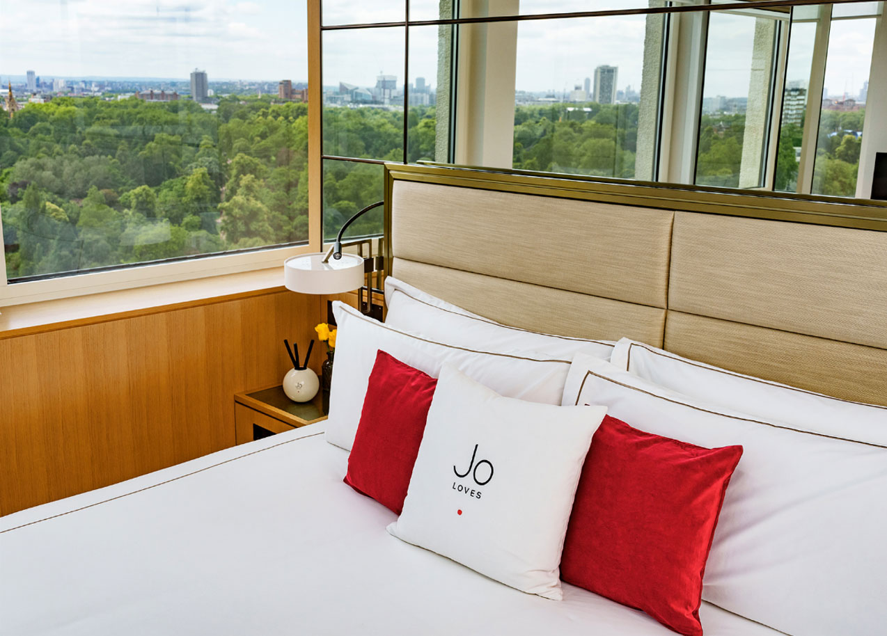 The Royal Lancaster London Has Unveiled Its New Jo Loves Summer Suite