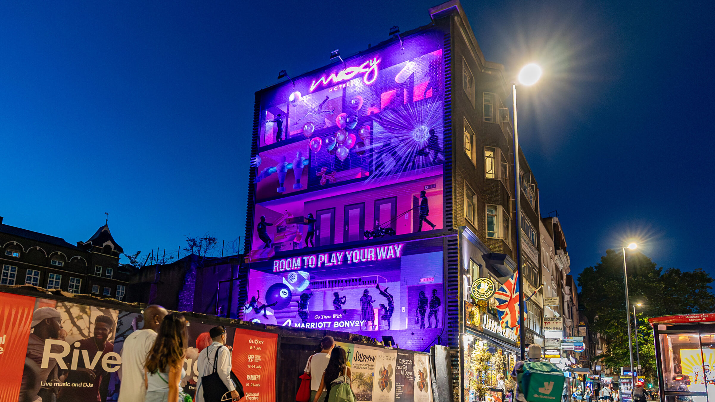 Moxy Unveils Mural To Mark The Launch Of 'Room To Play Your Way' Campaign