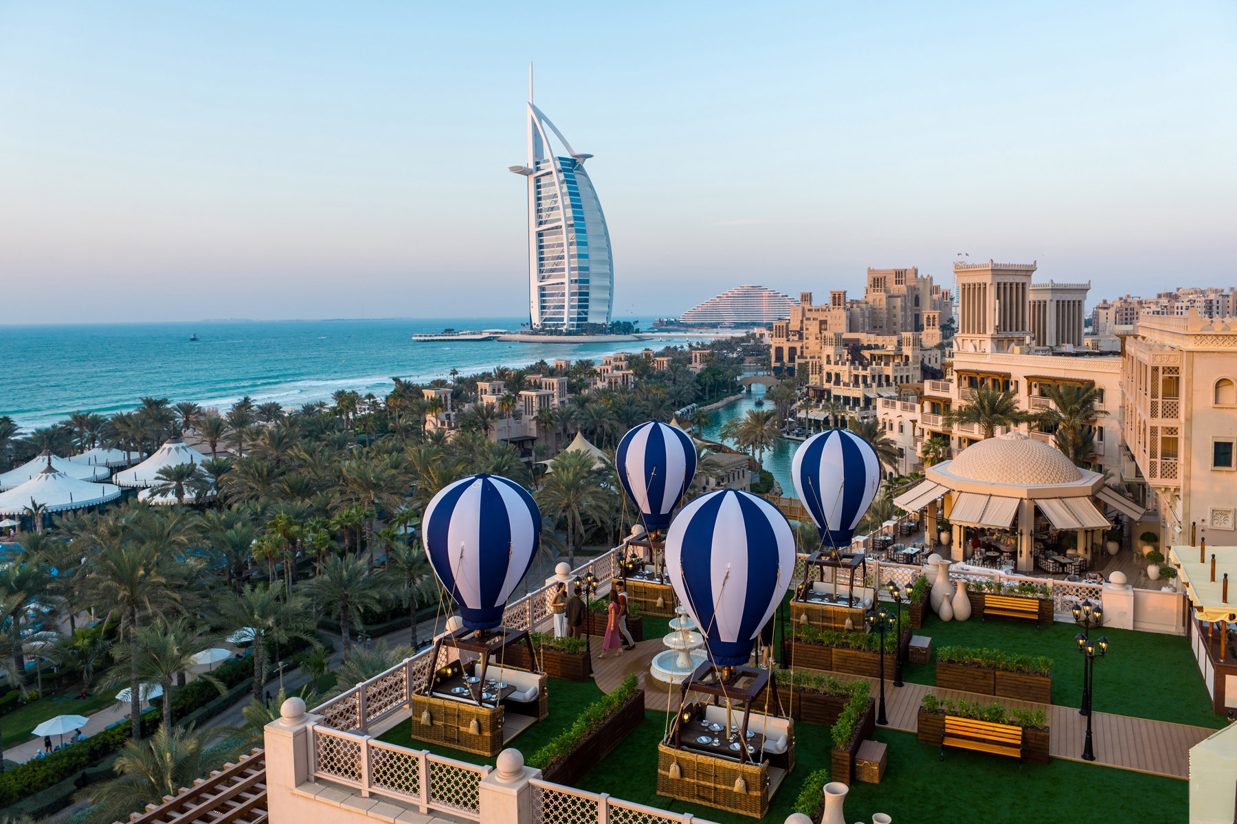 Jumeirah Al Qasr Introduces The 'Balloons At The Palace' Culinary Adventure